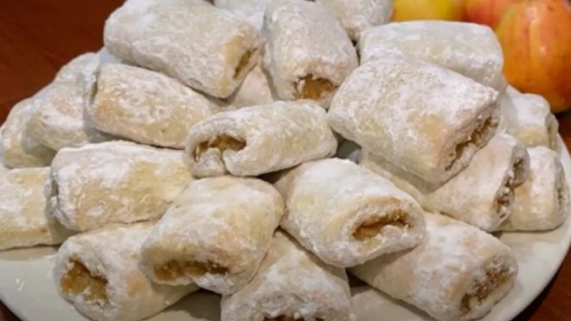 Stari bakin recept za neodoljivu štrudlu sa jabukama