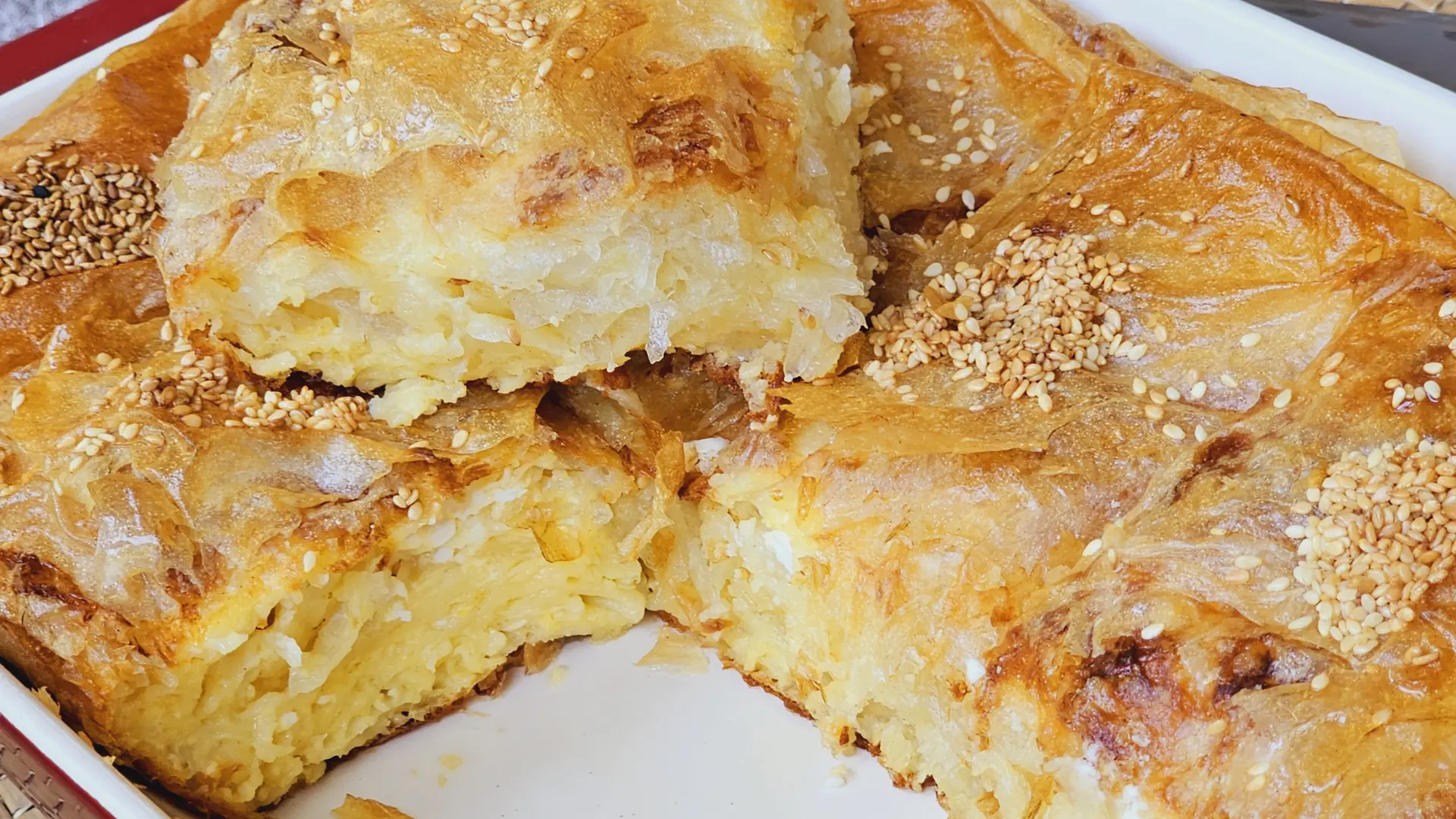 Najpopularnija pita na internetu: Gužvara sa sirom kojoj niko ne može ...