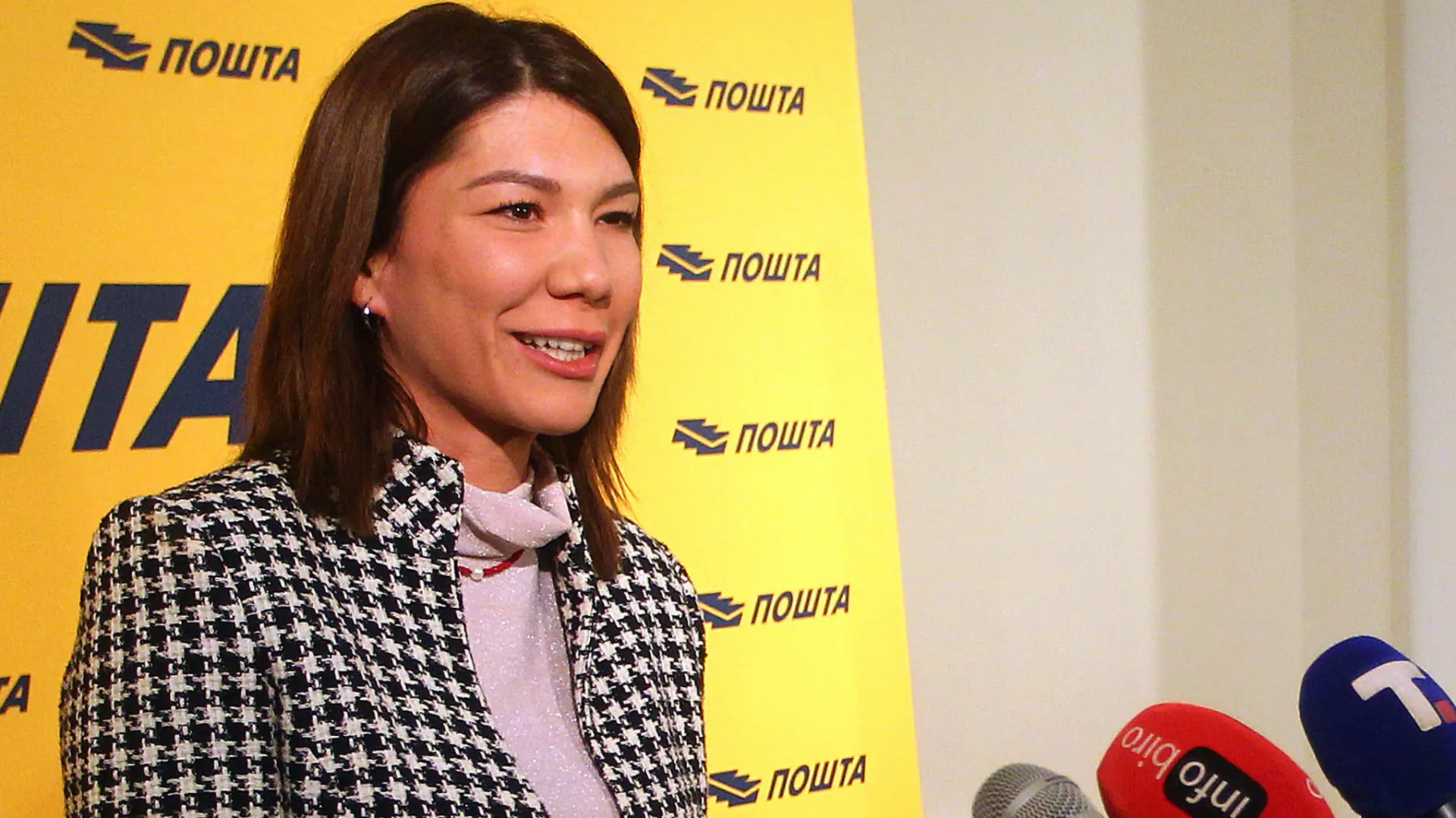 Trudna unuka Bate Živojinovića: Dina čeka blizance - otkriveno kog pola ...