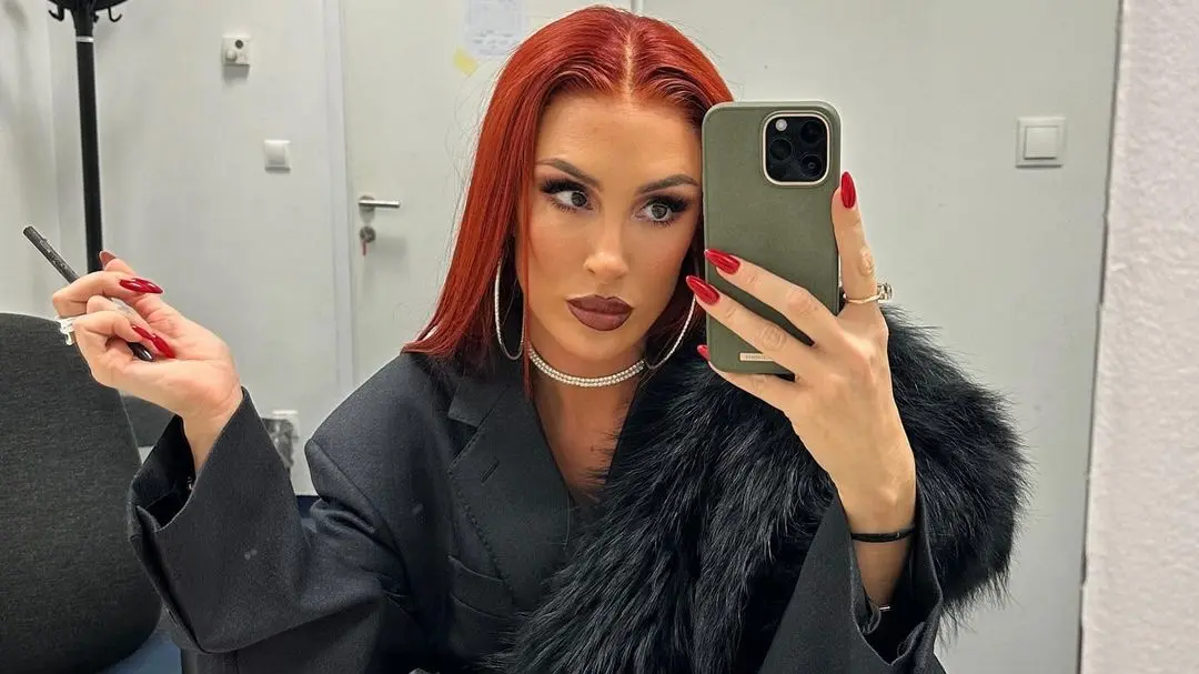 Senidah podelila trenutak sa osam godina mlađim dečkom: Više ga ne ...